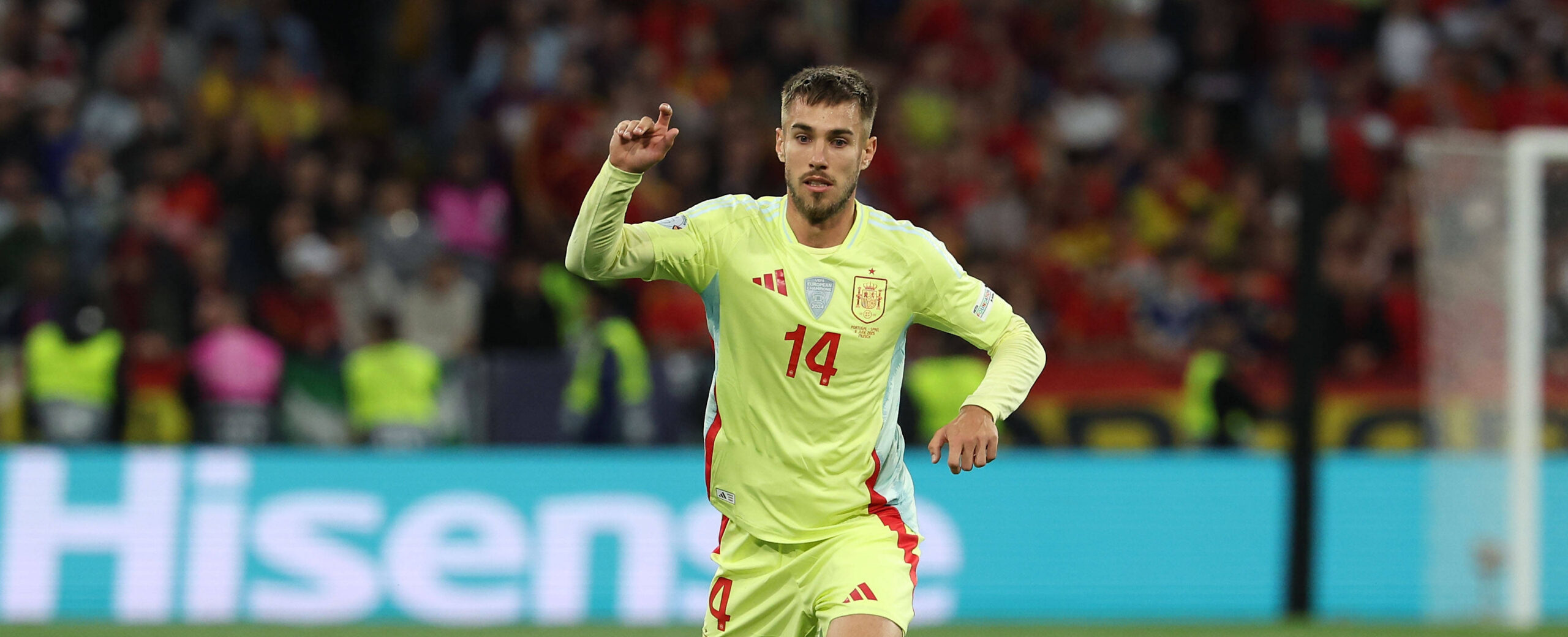 Aston Villa transfer news: Óscar Mingueza contract stalls amid growing ...