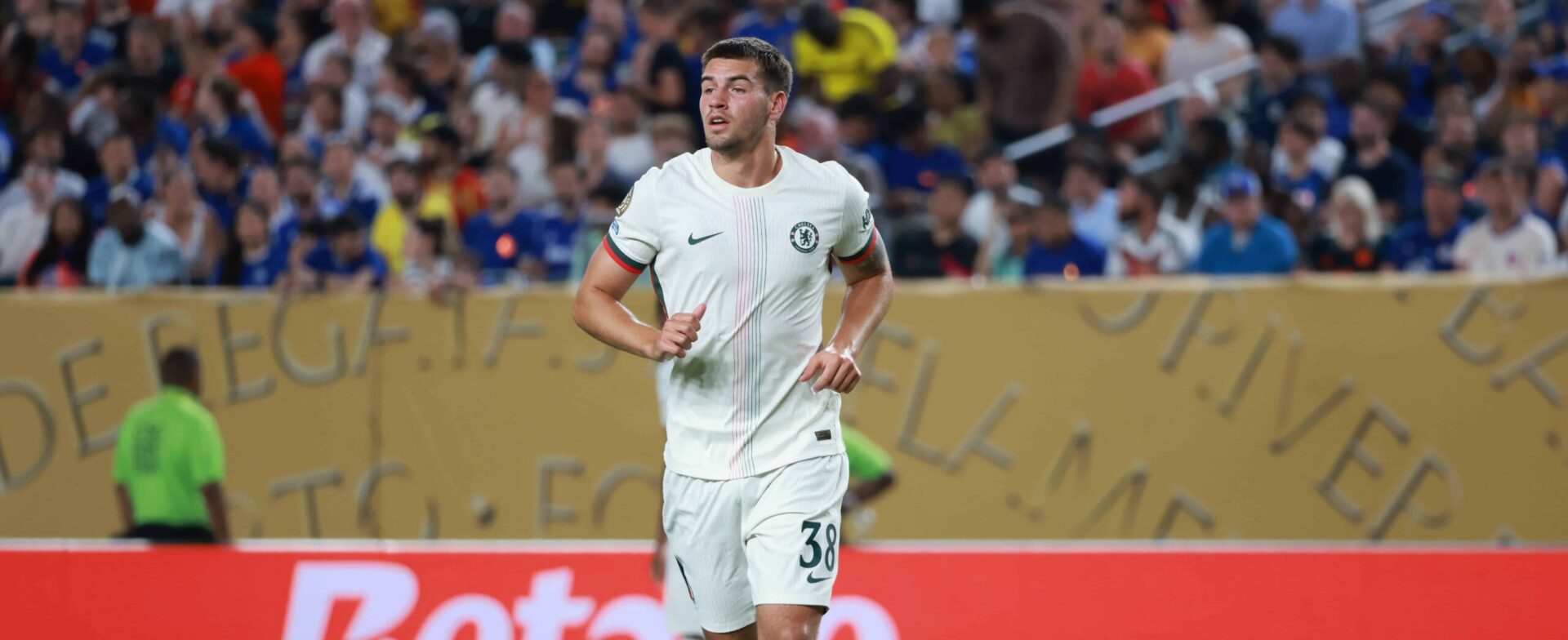 Marc Guiu Chelsea exit rumour shut down by player’s camp | FootballPlace